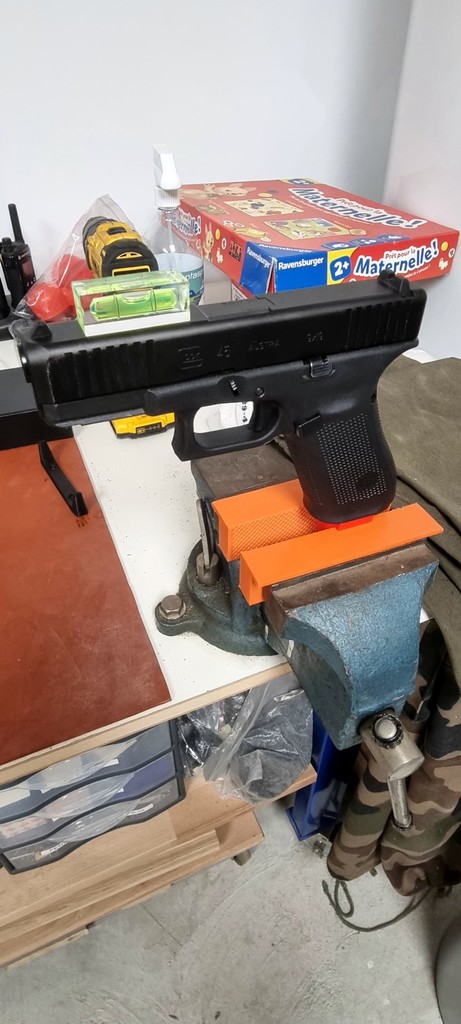 Glock Block vise by maouu | Download free STL model | Printables.com