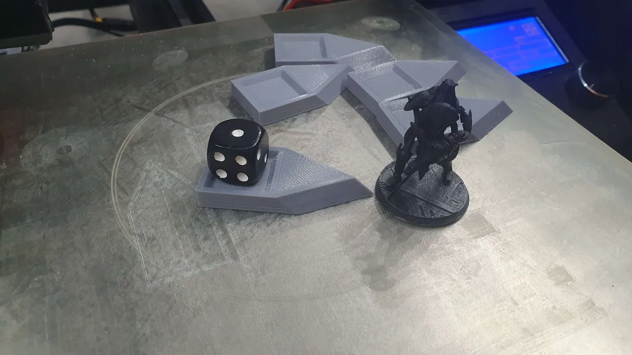 Dice wound counter by Chetigol | Download free STL model | Printables.com