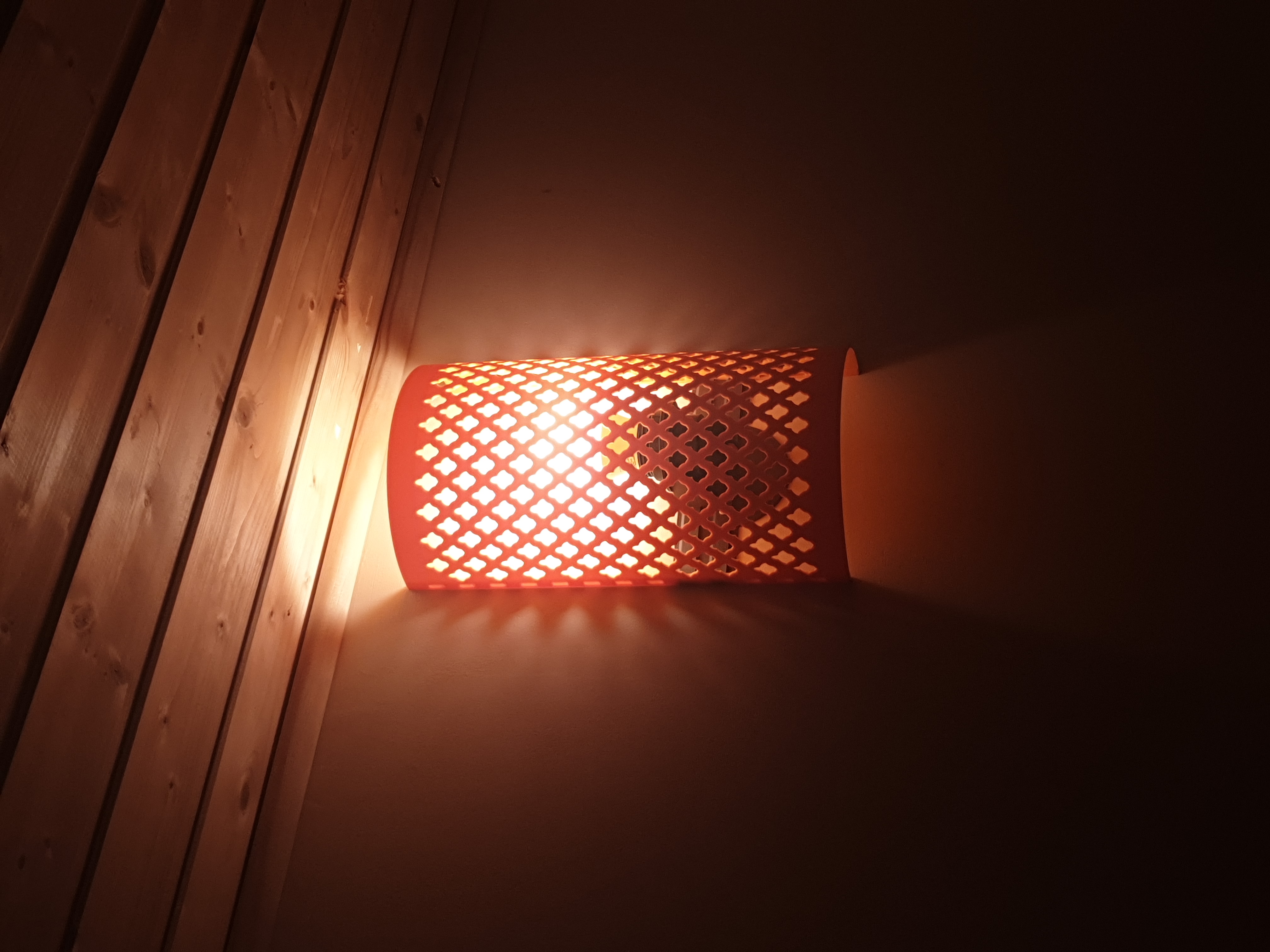 Moroccan-style wallmounted lamp (Lampe murale style marocain) by ...