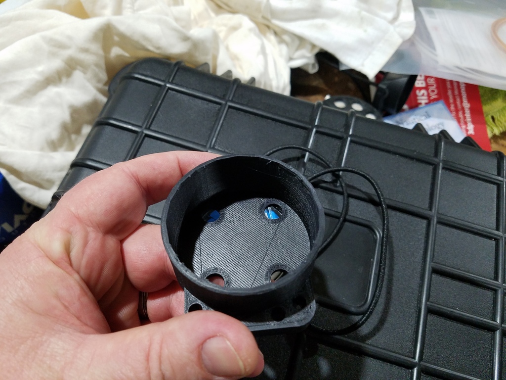 Scuba Computer Puck Bungee Mount by Lextone | Download free STL model ...