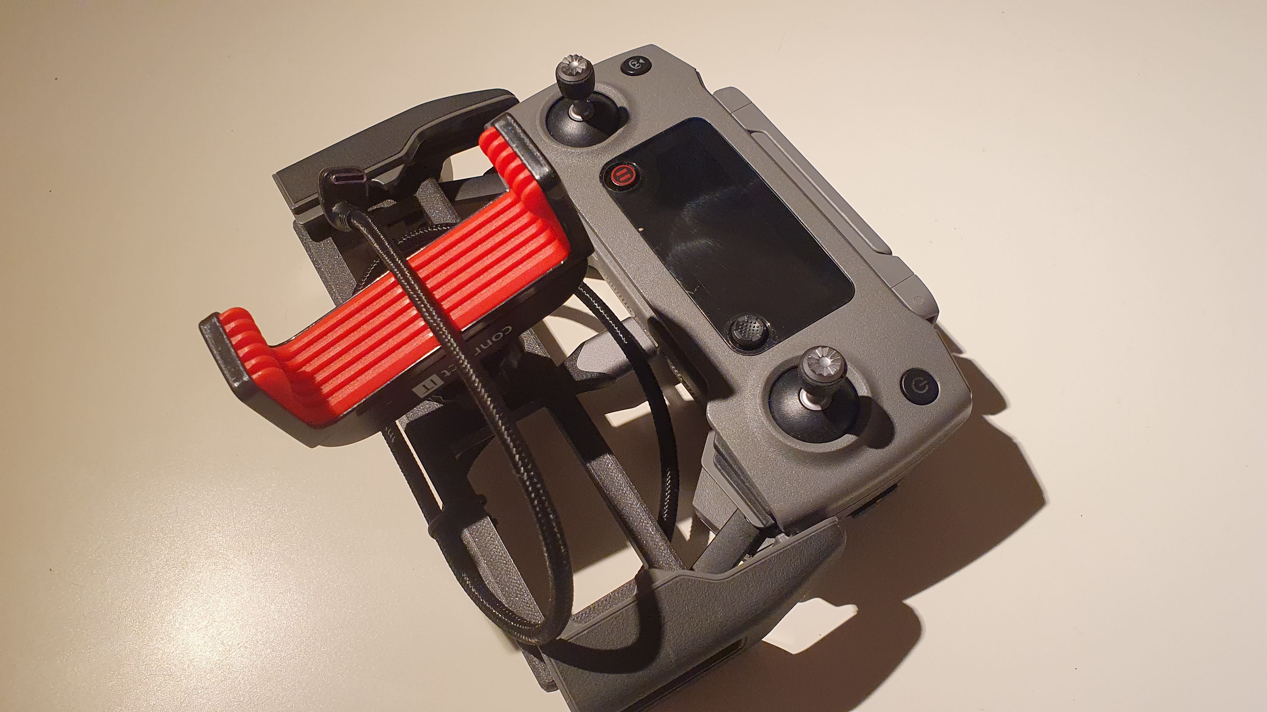 Drone phone holder by Jenda Kolena | Download free STL model ...