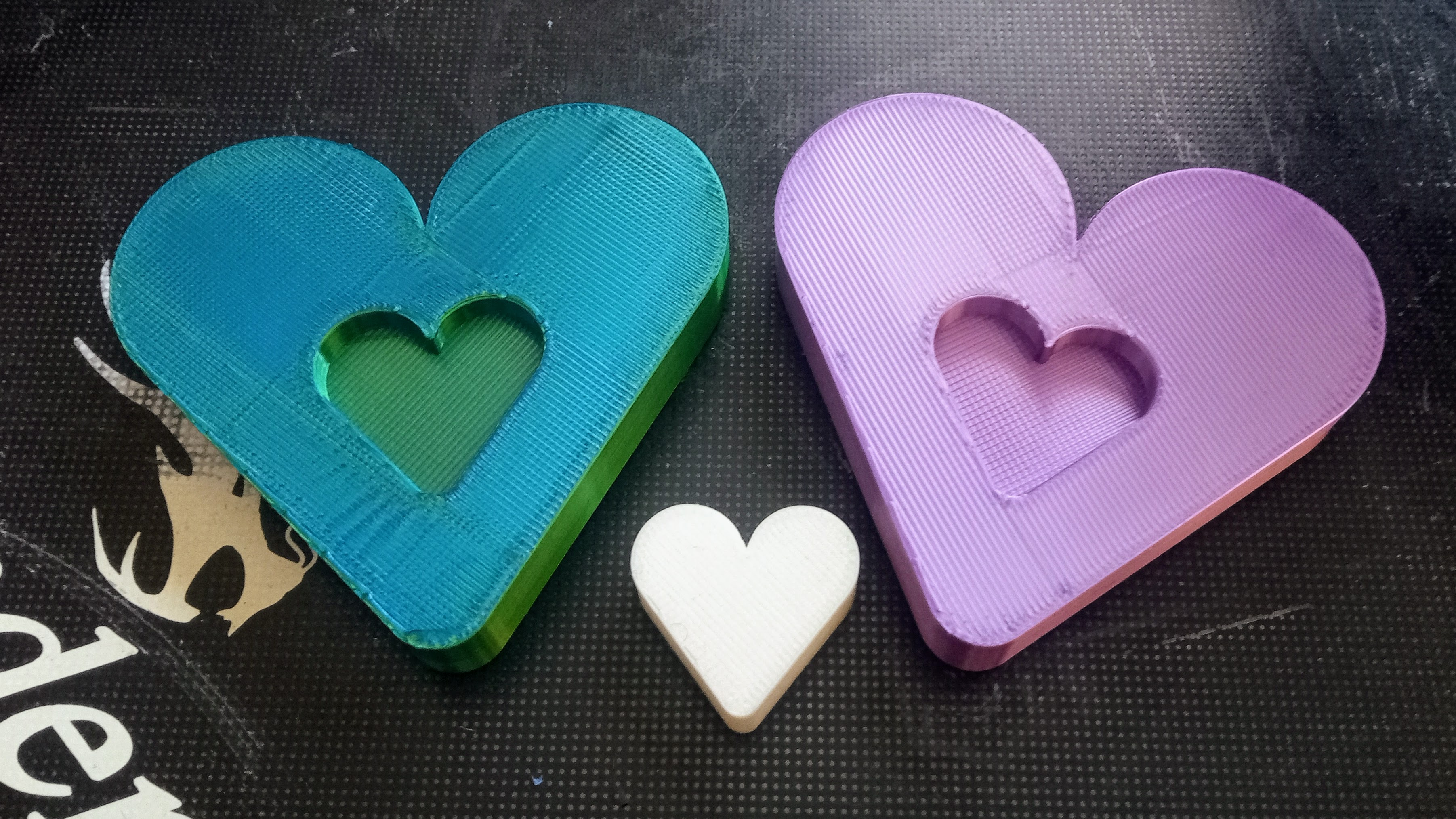 Pairing x Bonding: interlocking heart shapes by SilentMode | Download ...