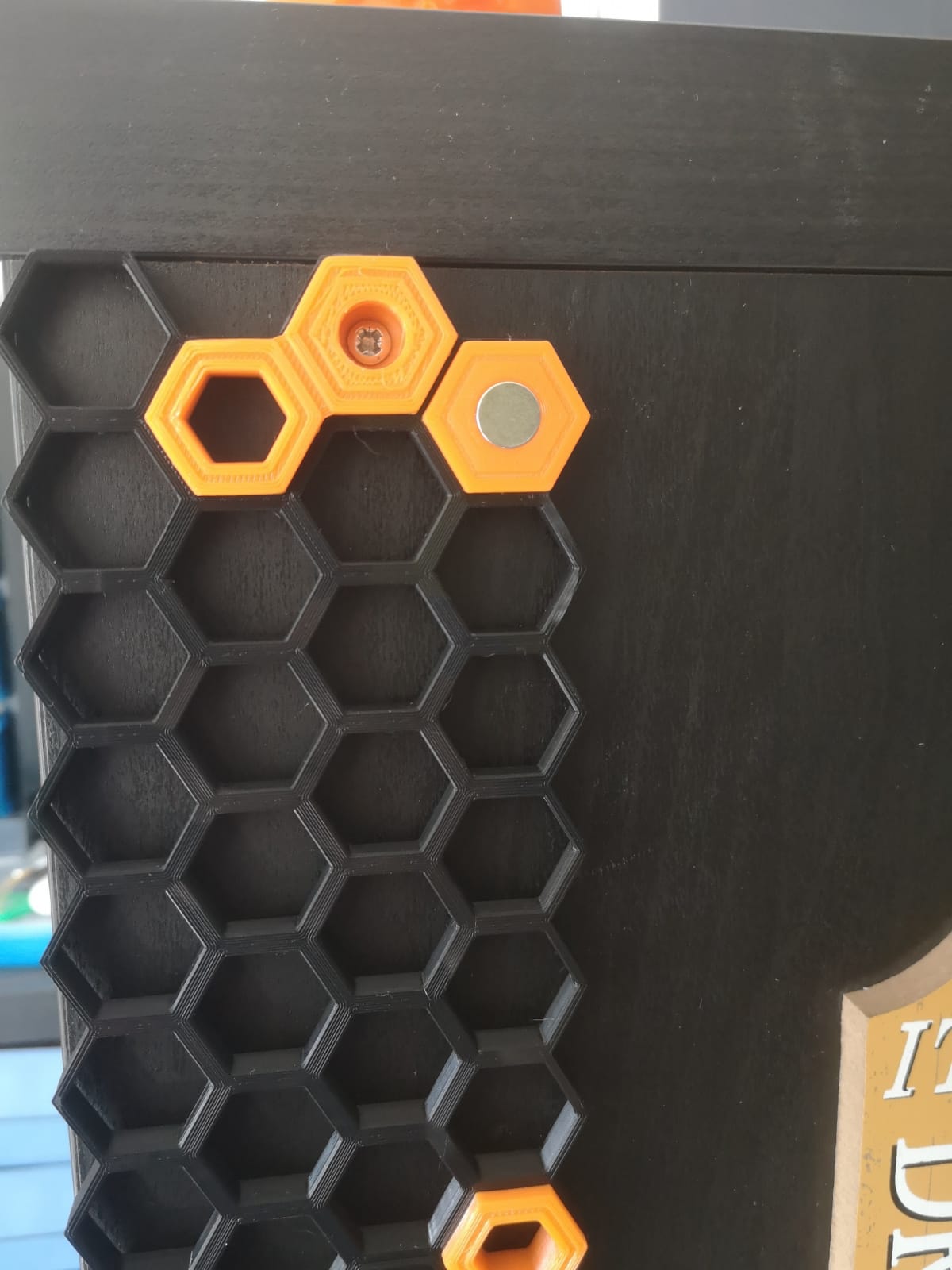 Honeycomb magnet insert 10 x 2 mm by cb_25 | Download free STL model ...