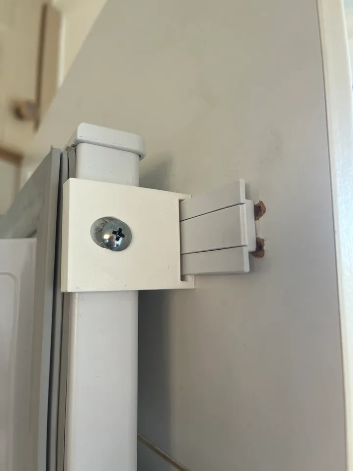 Samsung fridge cupboard door rail clip by rellik | Download free STL ...