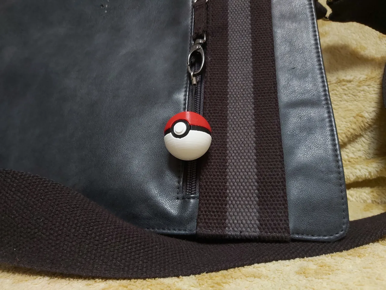 Pokeball Mini Keychain by Waffles | Download free STL model ...
