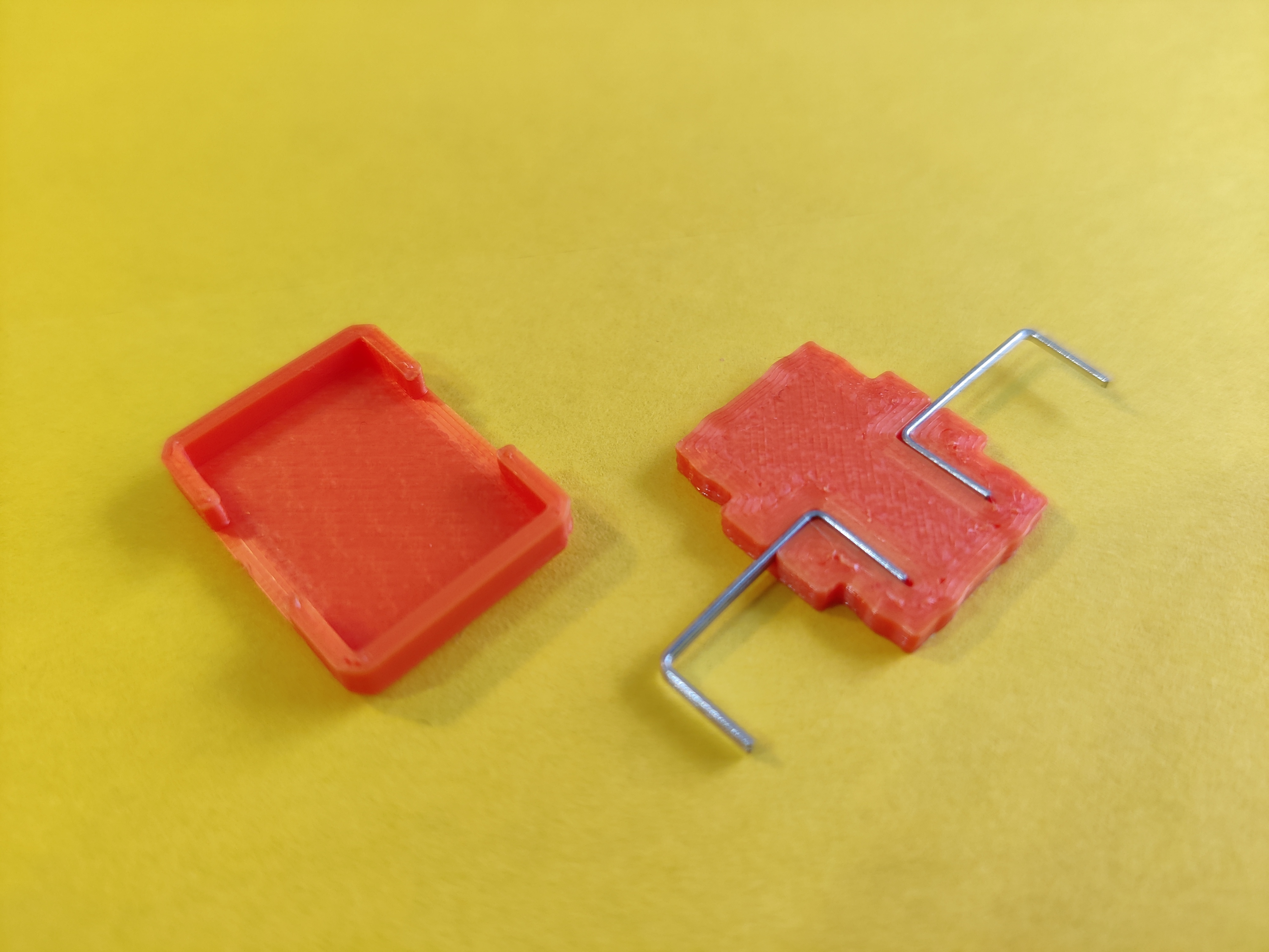 Molex Microfit 3.0 Extractor using Staplers (DIN 24/6) by reemo ...