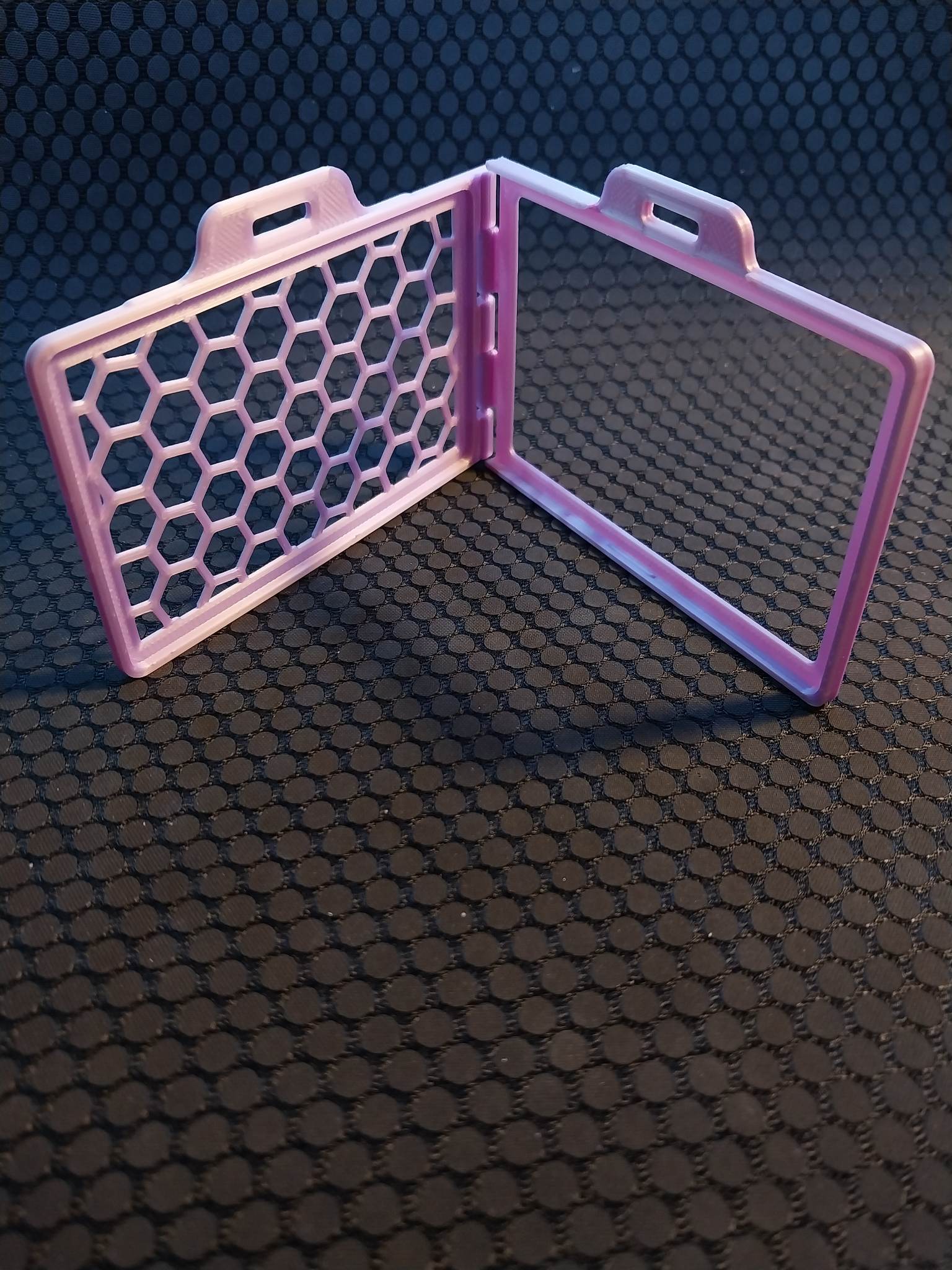 ID Card Holder by Gabriel Murillo | Download free STL model ...