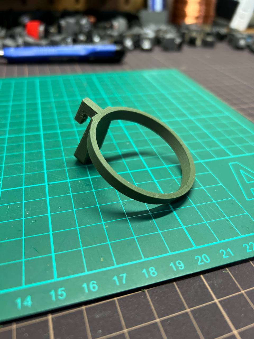 Ikea Skådis hook for Ikea Fejka fake plant 5cm pot by THL | Download free STL model | Printables.com