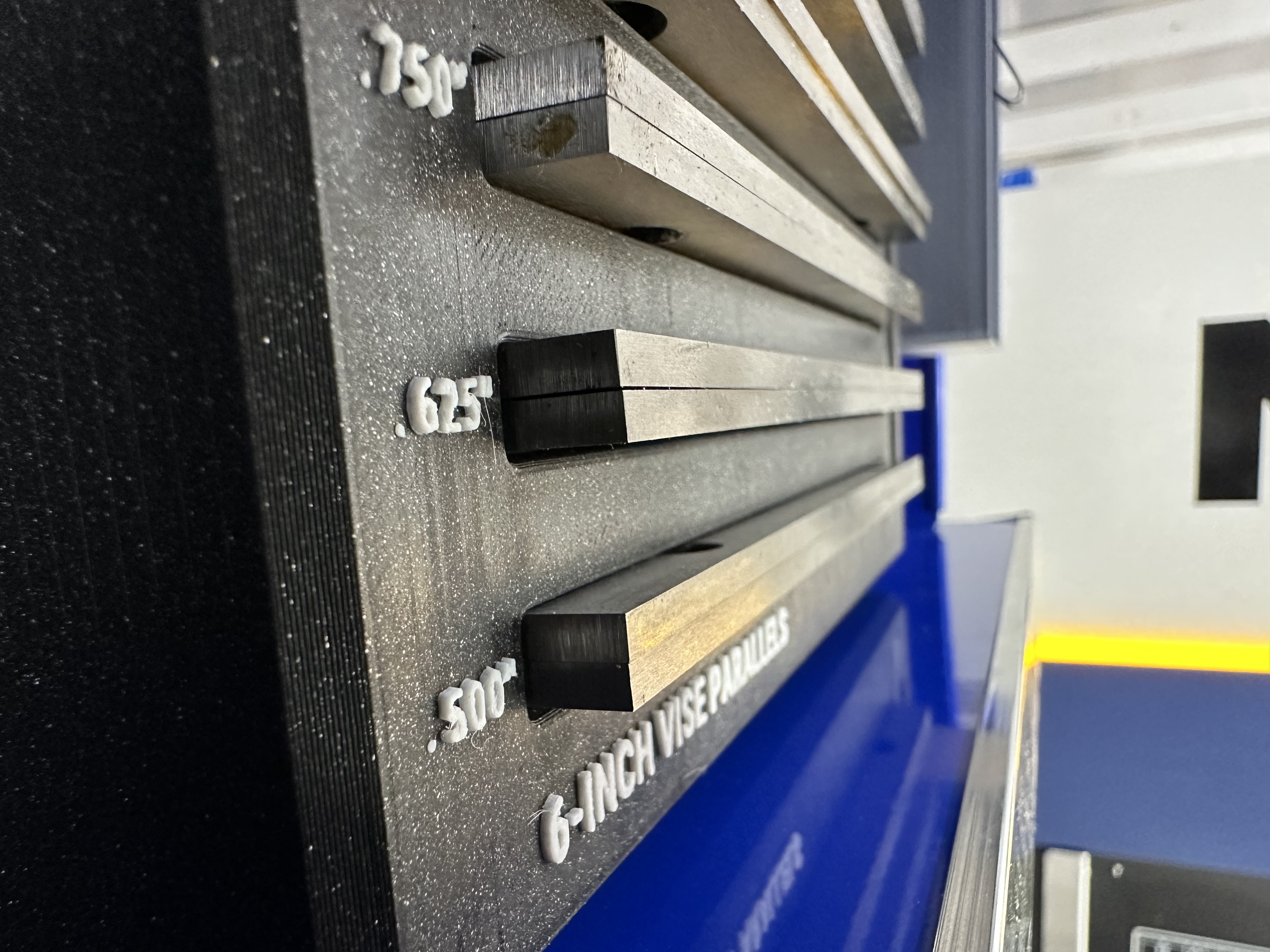 Gridfinity Parametric CNC Parallel Storage by pcnc | Download free STL ...