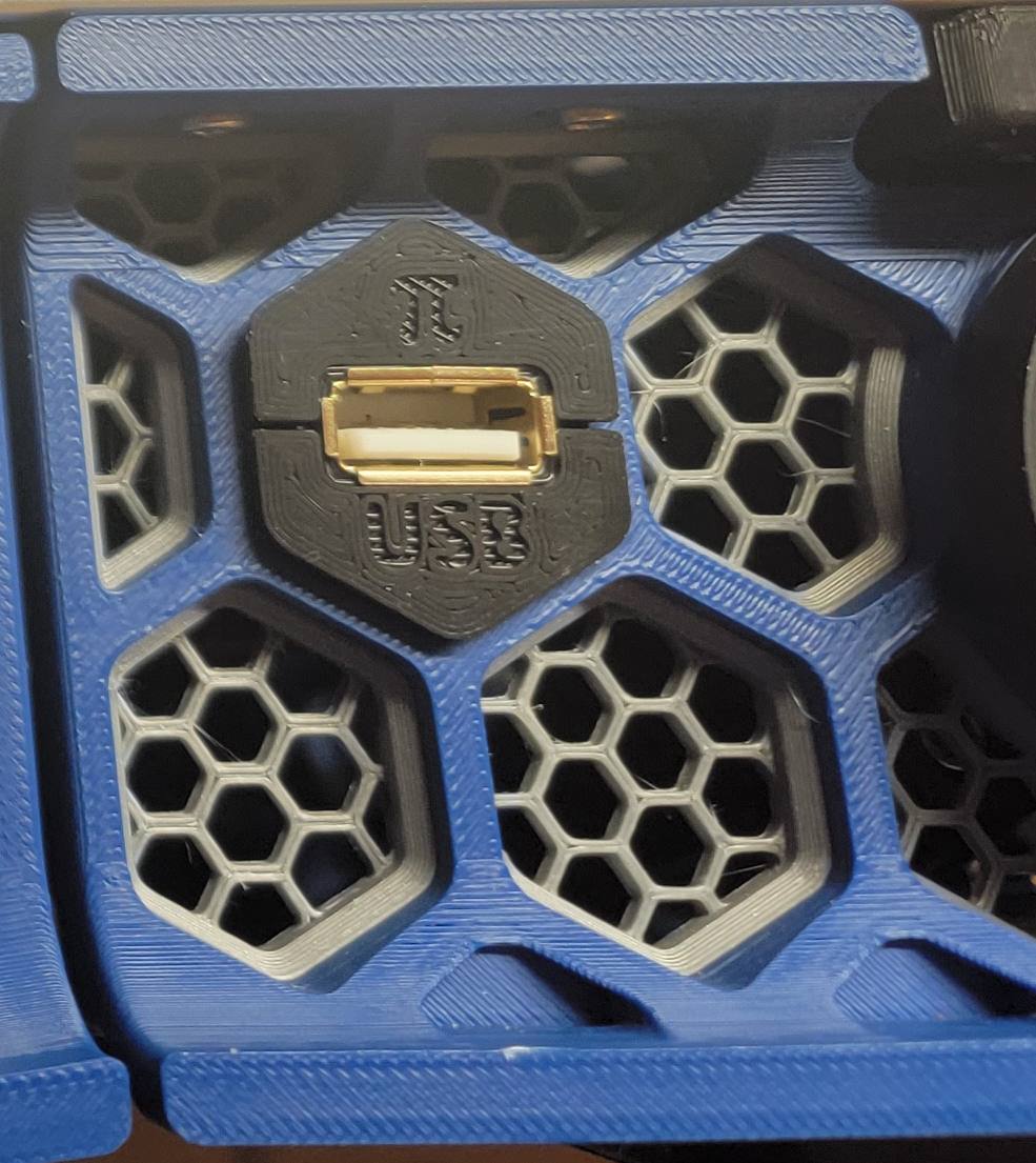 Voron Skirt USB insert by Grafton 1046 | Download free STL model ...