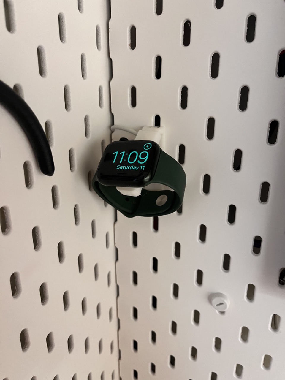Skadis Apple Watch by Niklavs | Download free STL model | Printables.com