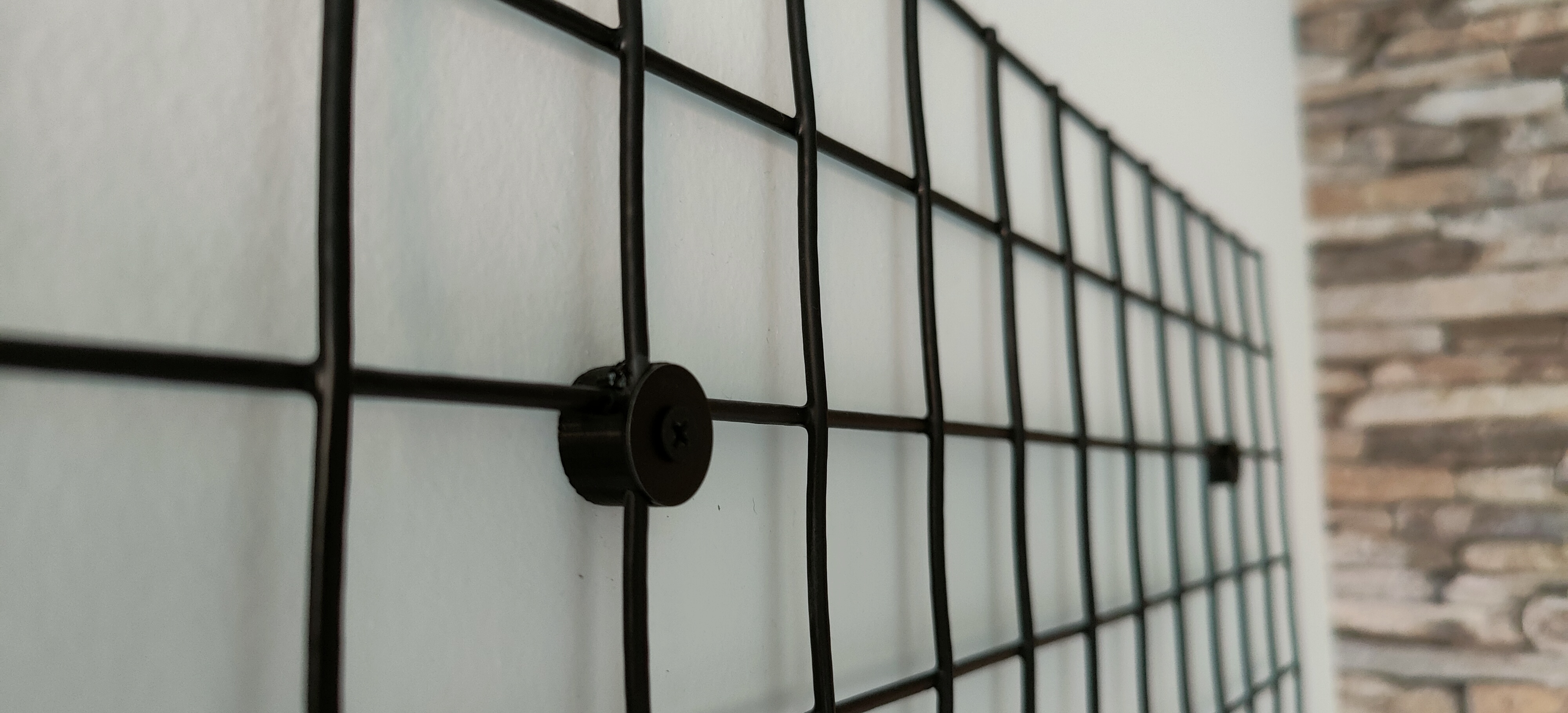 Wall mount for metal grid by Iyo | Download free STL model | Printables.com