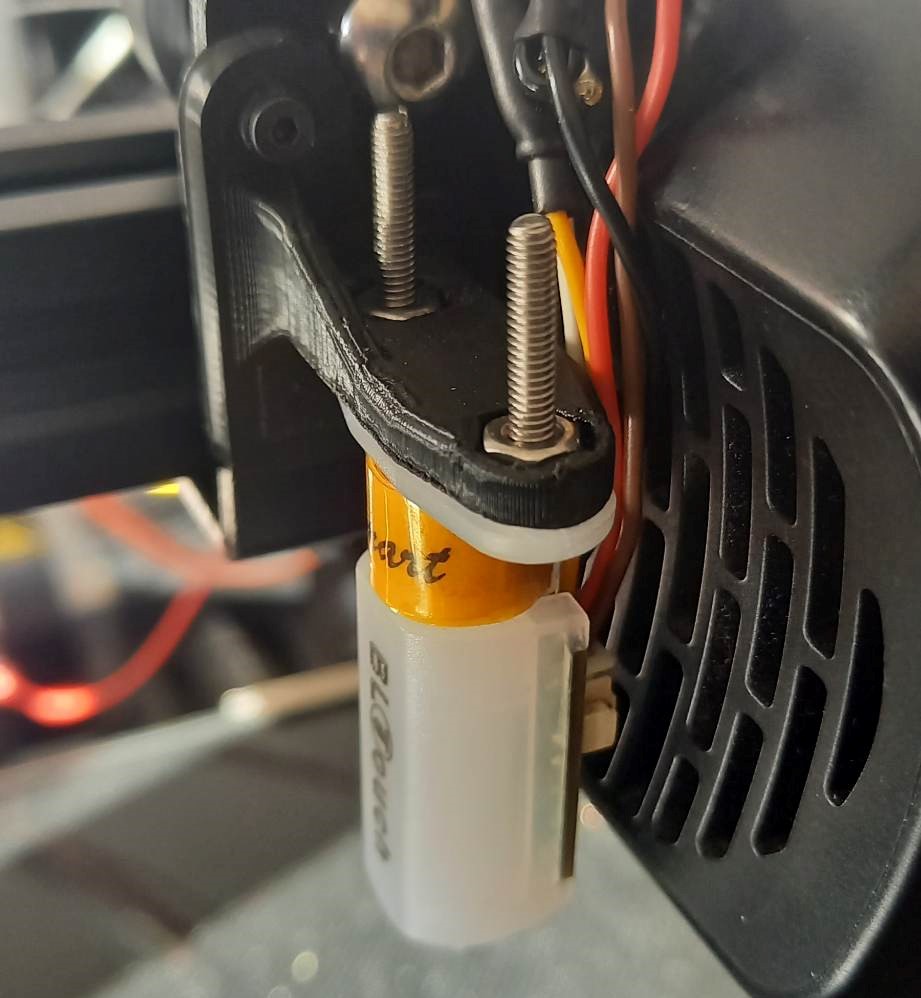 BL-Touch mount for Ender 3 V2 stock head by Bálint Leon Seregi ...