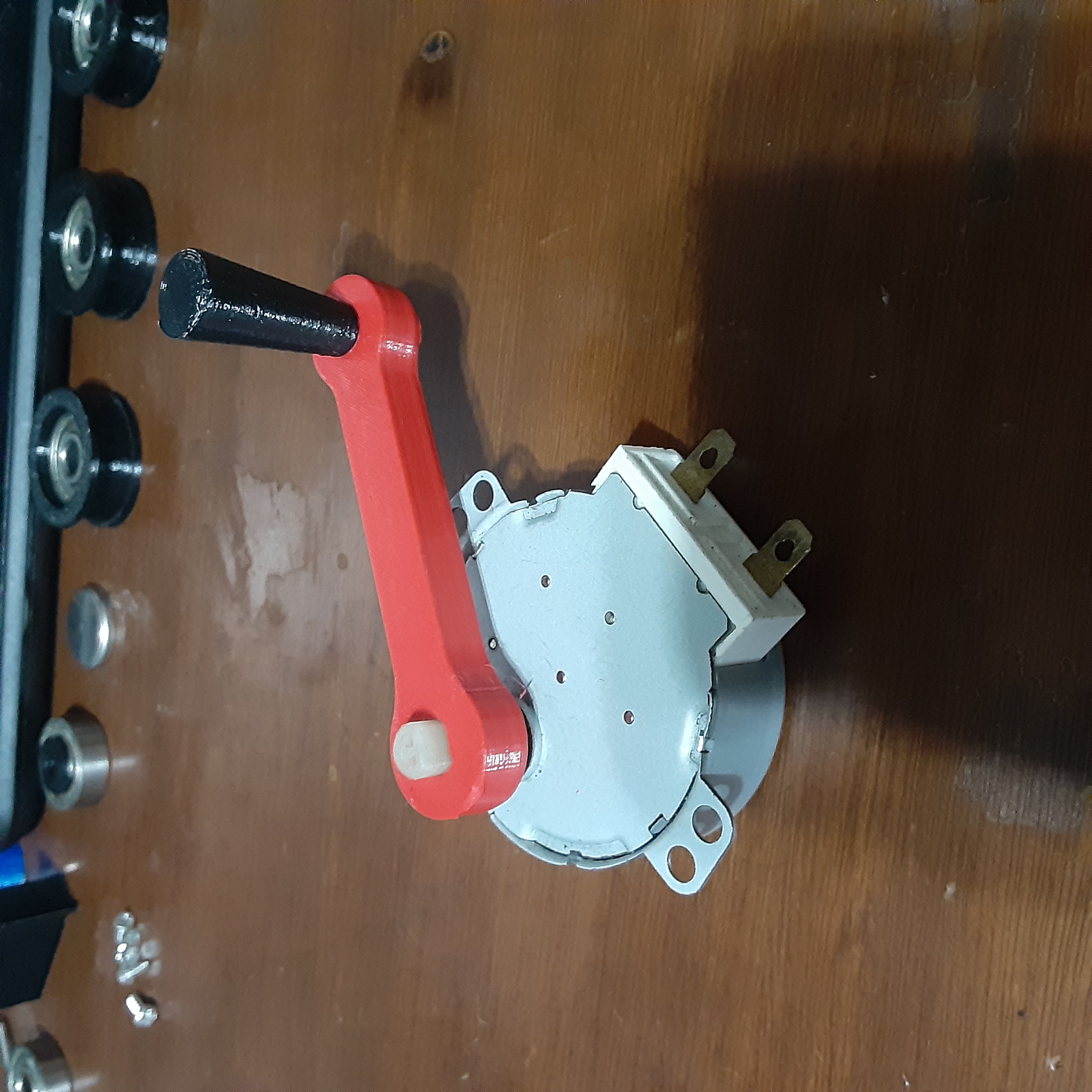 Mini Hand Crank Alternator by B&B TECH | Download free STL model ...