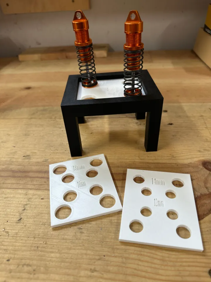 Simple Dual-Purpose RC Car Stand and Shock Holder by CoffeeGirl713 ...