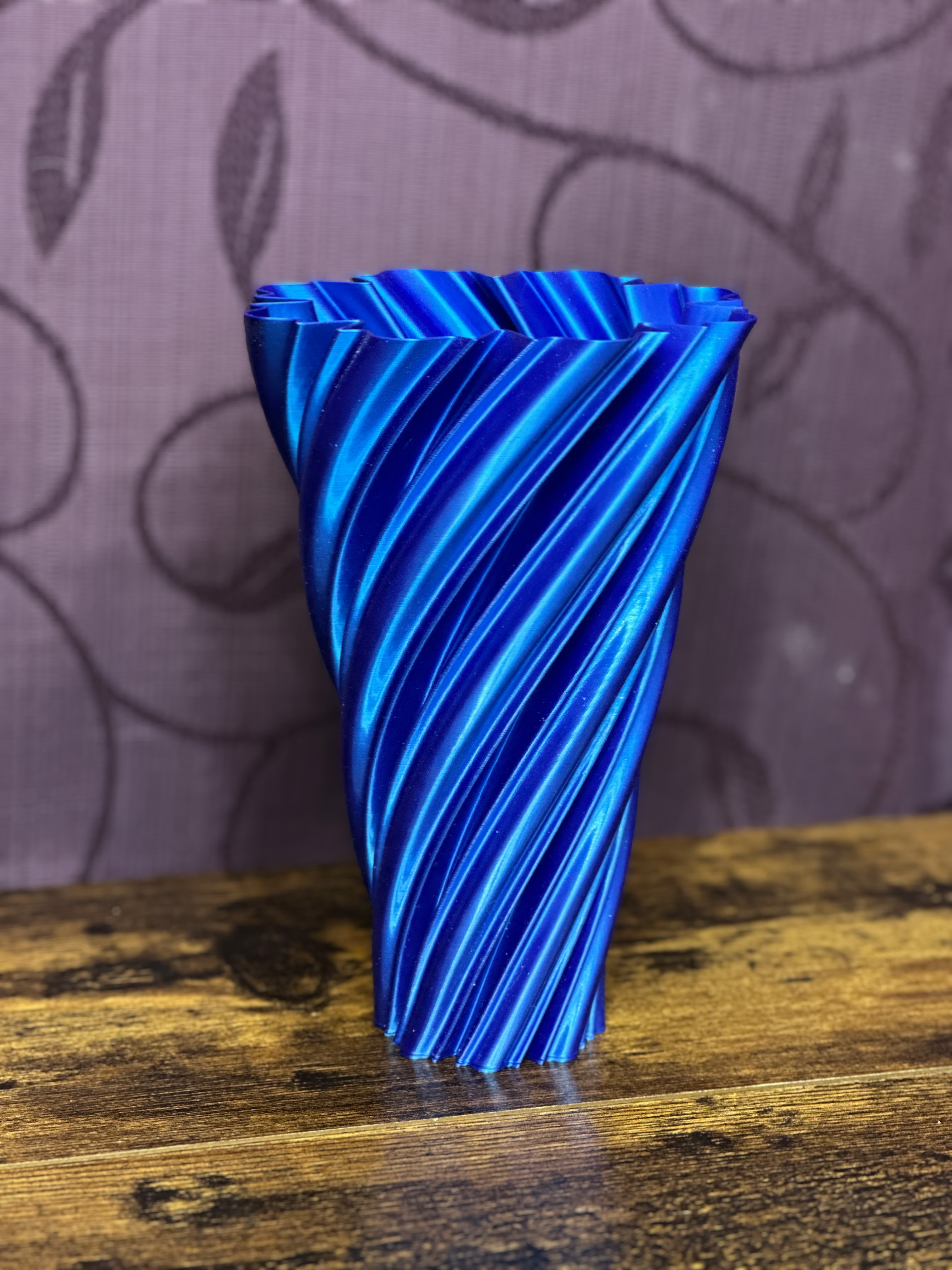 Cloverleaf Swirl Vase by TechieFenpin | Download free STL model ...