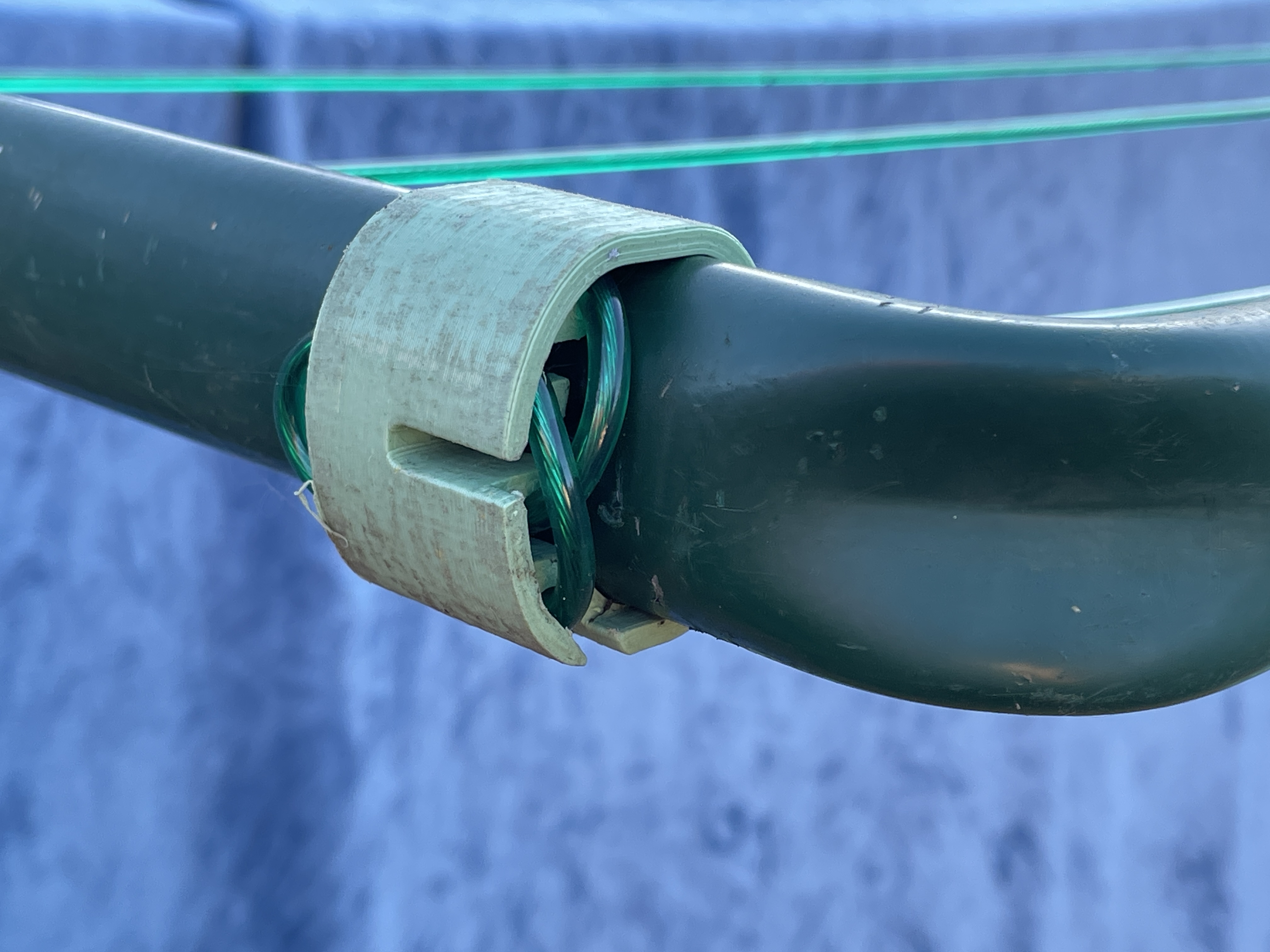 Hills Clothesline Line Tie-off Clip by pathoz | Download free STL model ...