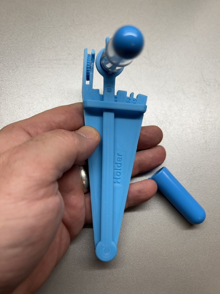 Chaco liner holder with fixed, easy to use seam allowance setting by ...