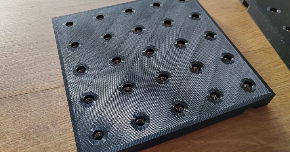 Interlocking optical breadboard (metric 25 mm M6) by SvenAskes ...