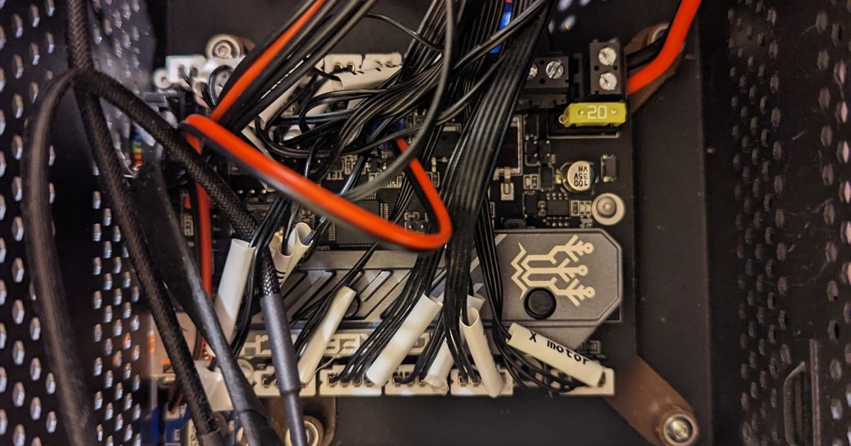 SKR mini e3 v3 adapter for CR10V2/3 control box with a place for a buck ...