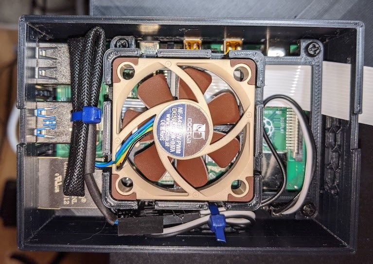 Raspberry Pi 4B case with Fan mount by GR | Download free STL model ...