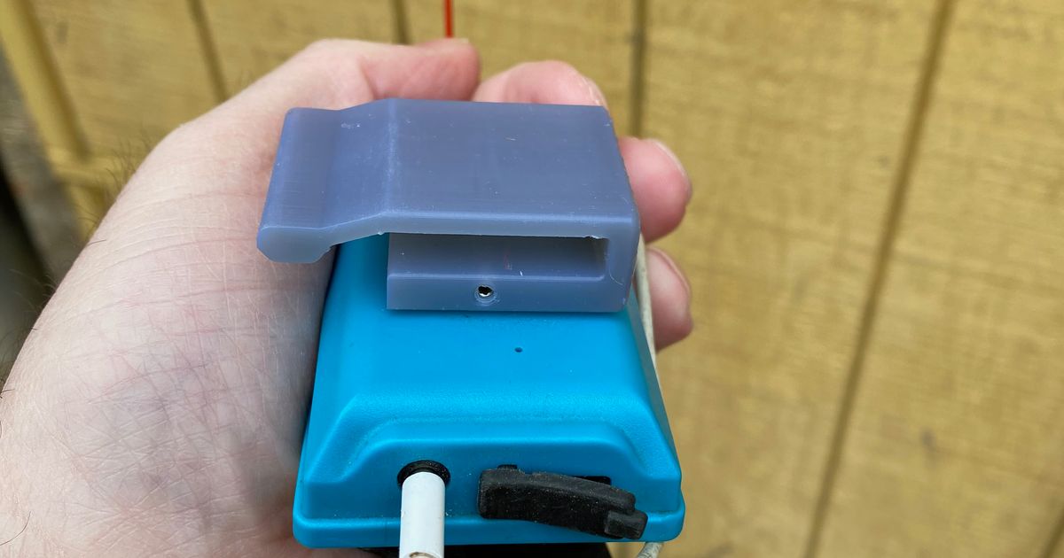 Cee Coach Belt Clip by Henryhbk | Download free STL model | Printables.com