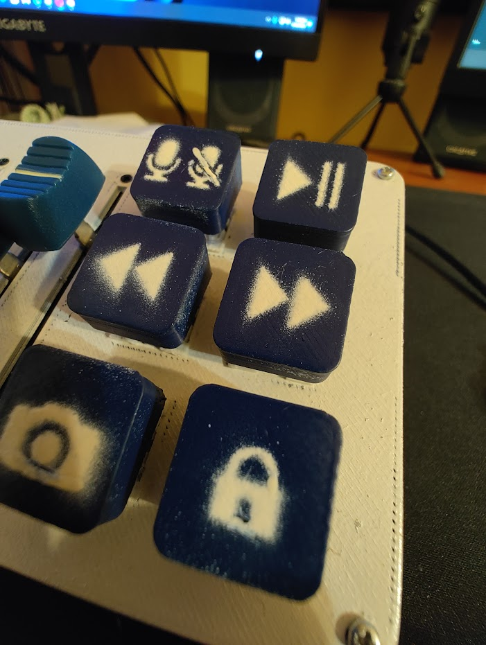 Customizable two-color Keycaps by Kacper Zawada | Download free STL ...