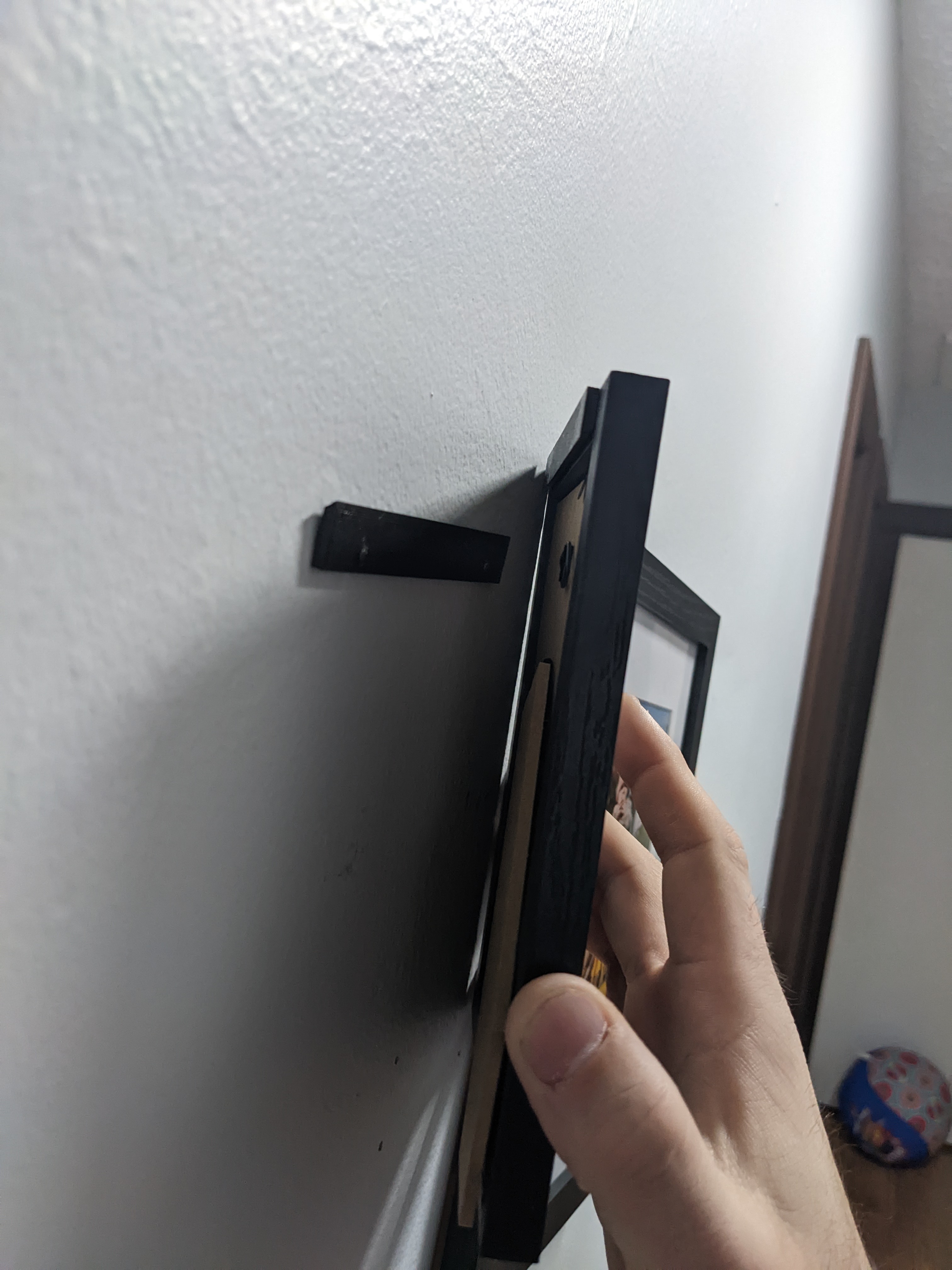 Ultra Thin Photo Frame Hanger (French Cleat) by fouronenine | Download ...