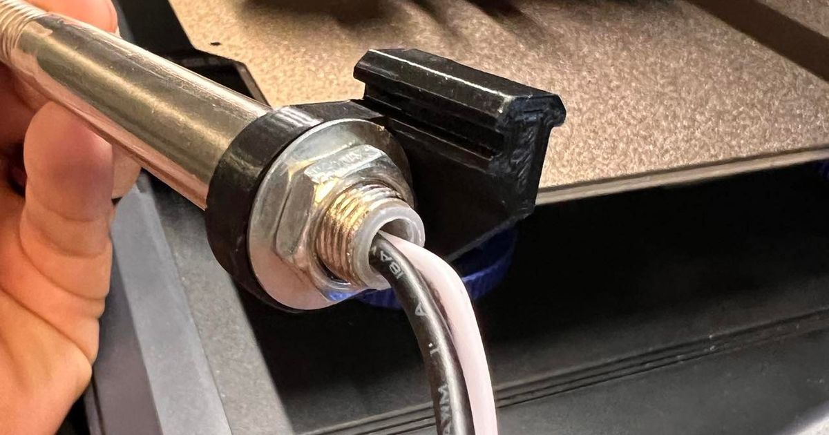 Ender 3 s1 v2 pro extrusion lamp mount by ThunderClap | Download free ...