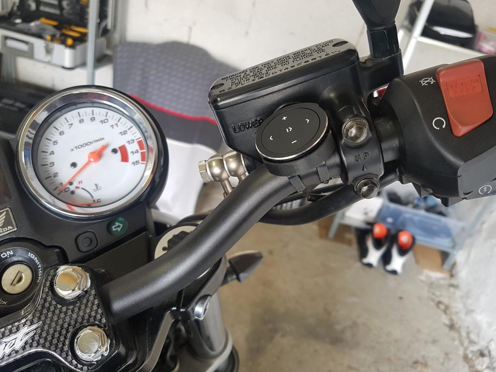 SmartRemote Handlebar Mount by Partovic | Download free STL model ...