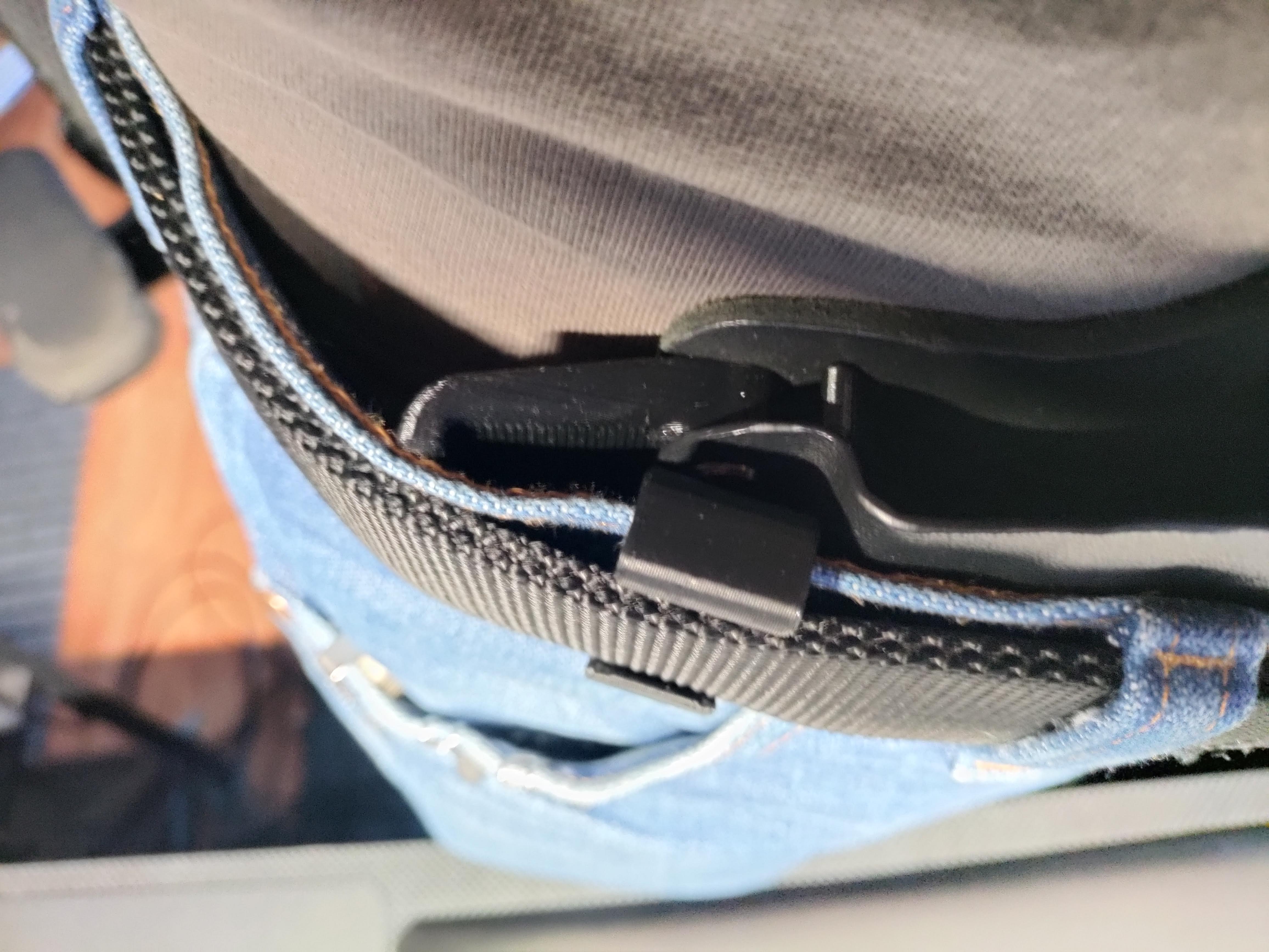 Crossbreed Holster Tensioner with Claw by AlanR1138 | Download free STL ...