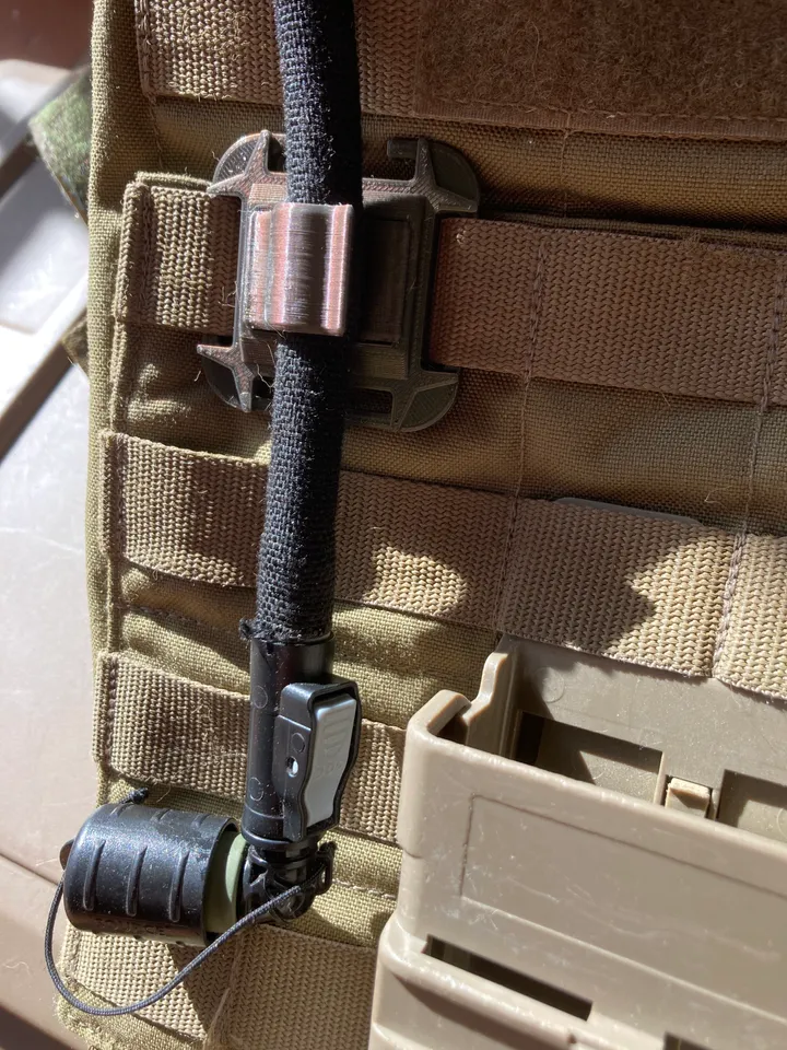 Molle Clip for Camelbak by Artemis Caldin | Download free STL model ...