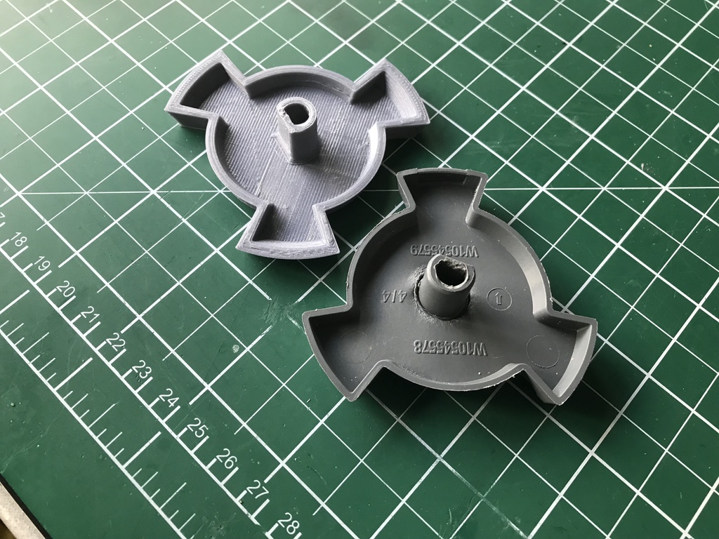 Microwave Oven turntable spindle/coupler by gid | Download free STL ...