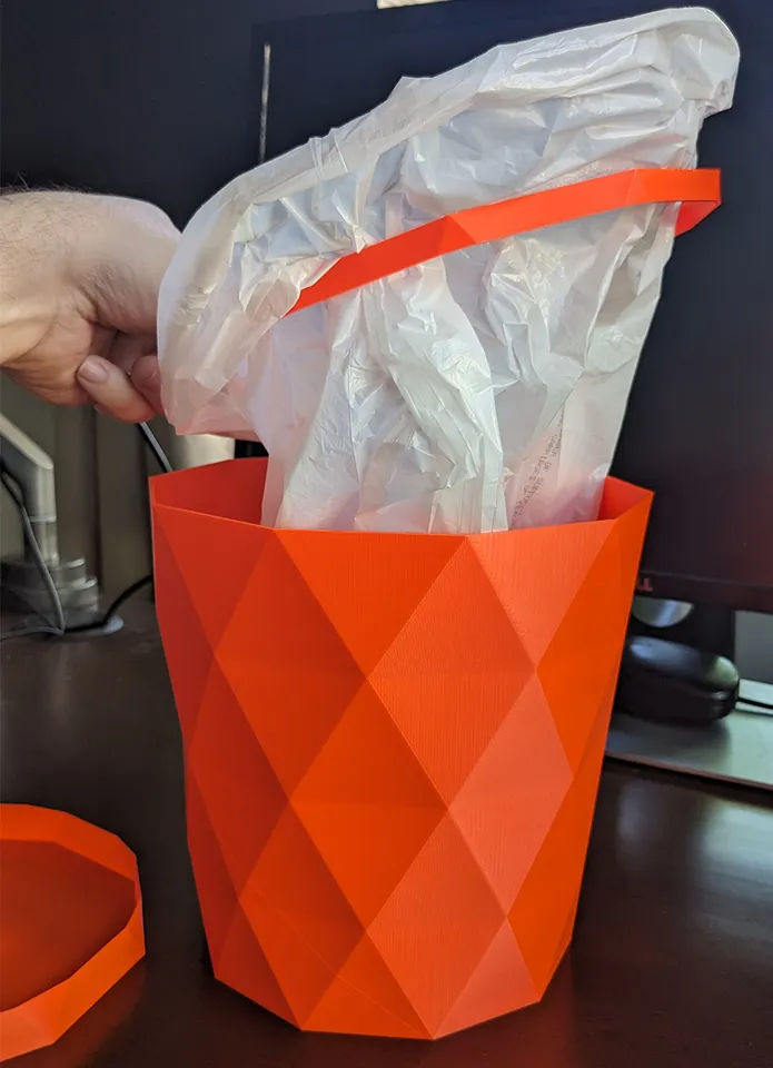 GeoStone Trash Bin with Inner Bag Ring and Lid by damu | Download free ...