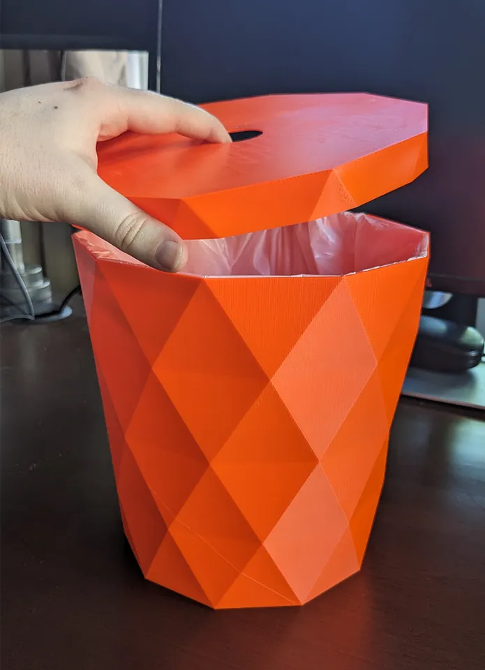 GeoStone Trash Bin with Inner Bag Ring and Lid by damu | Download free ...