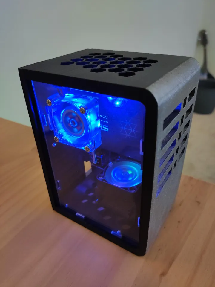 Desktop Pi Case by FTRU_Labs | Download free STL model | Printables.com