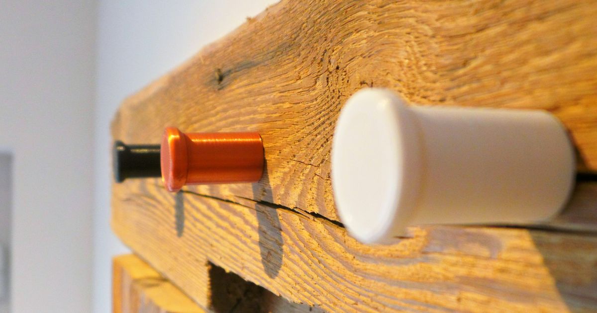 A discreet wall hook by Bananenminister | Download free STL model ...