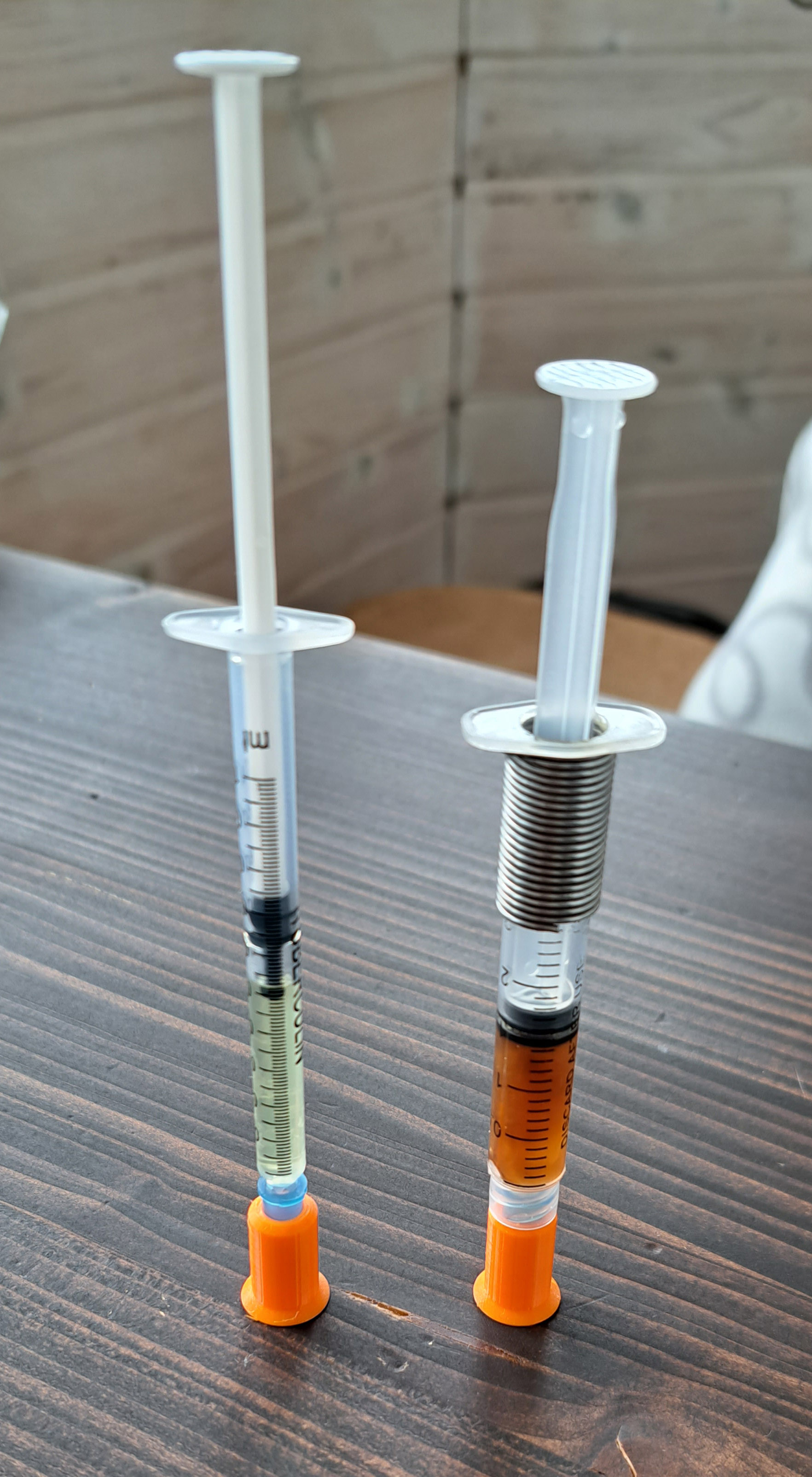 Vertical syringe holder. by Vad Che | Download free STL model ...