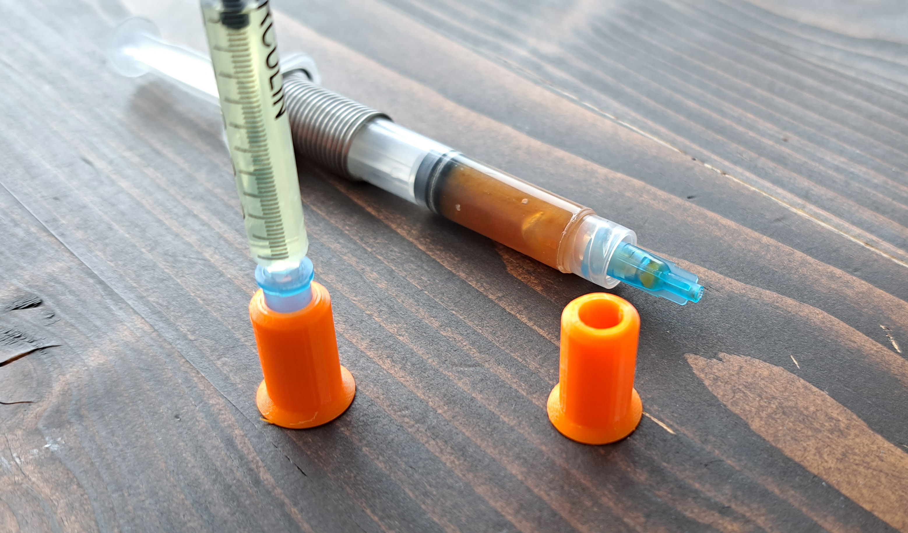 Vertical syringe holder. by Vad Che | Download free STL model ...