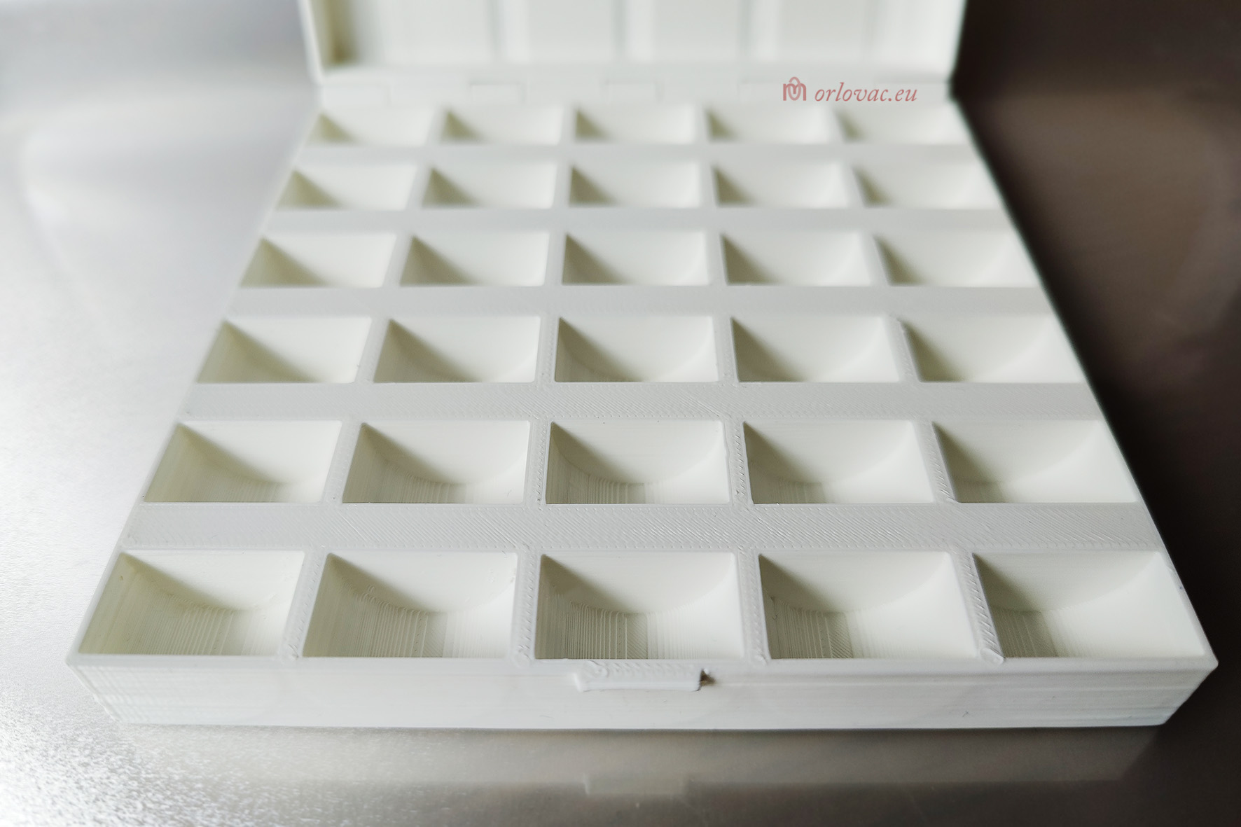 Sewing Machine, Box for 30 Bobbins by Marin | Download free STL model ...