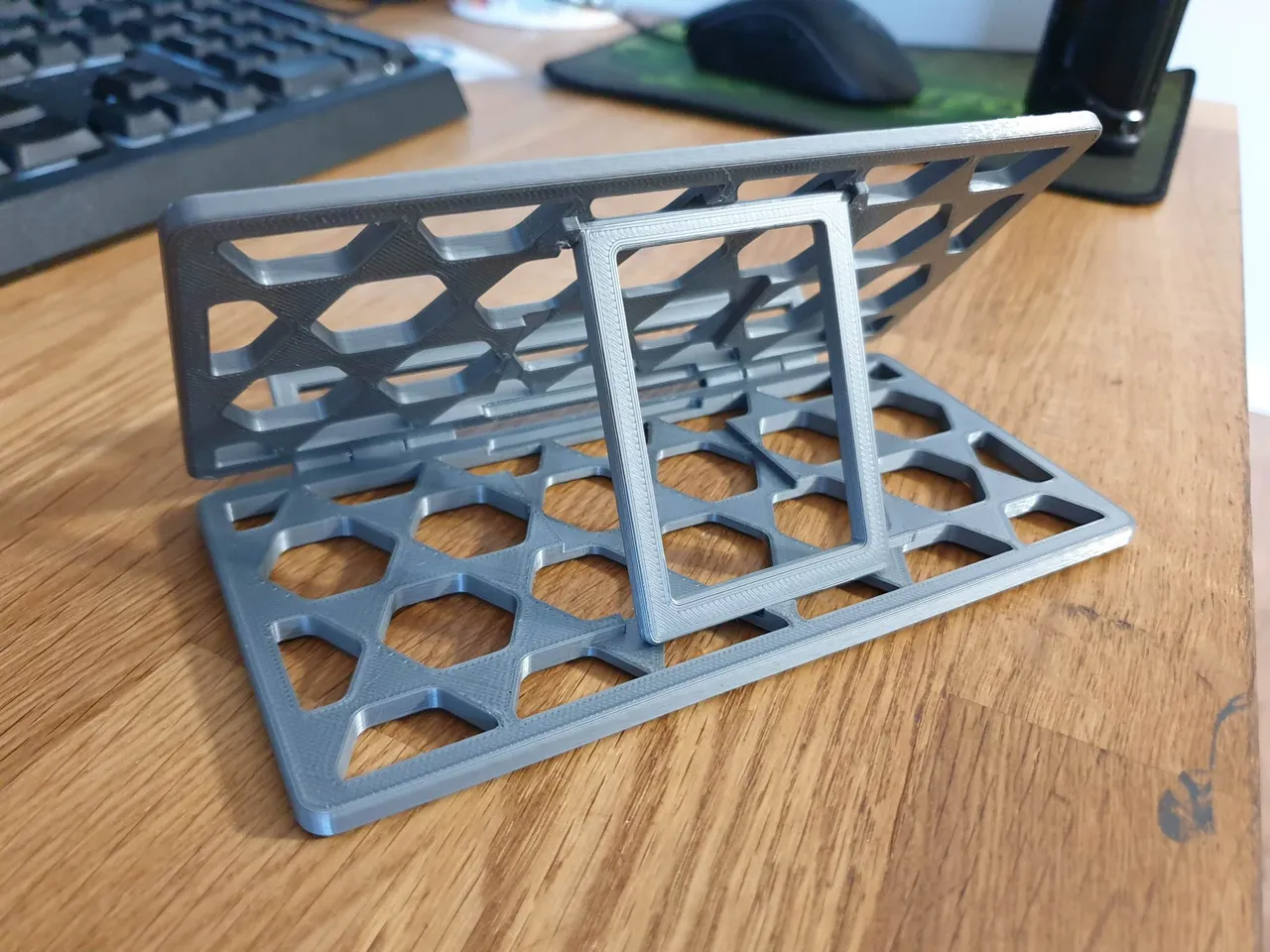 Horizontal phone stand by Daniel Kawka | Download free STL model ...