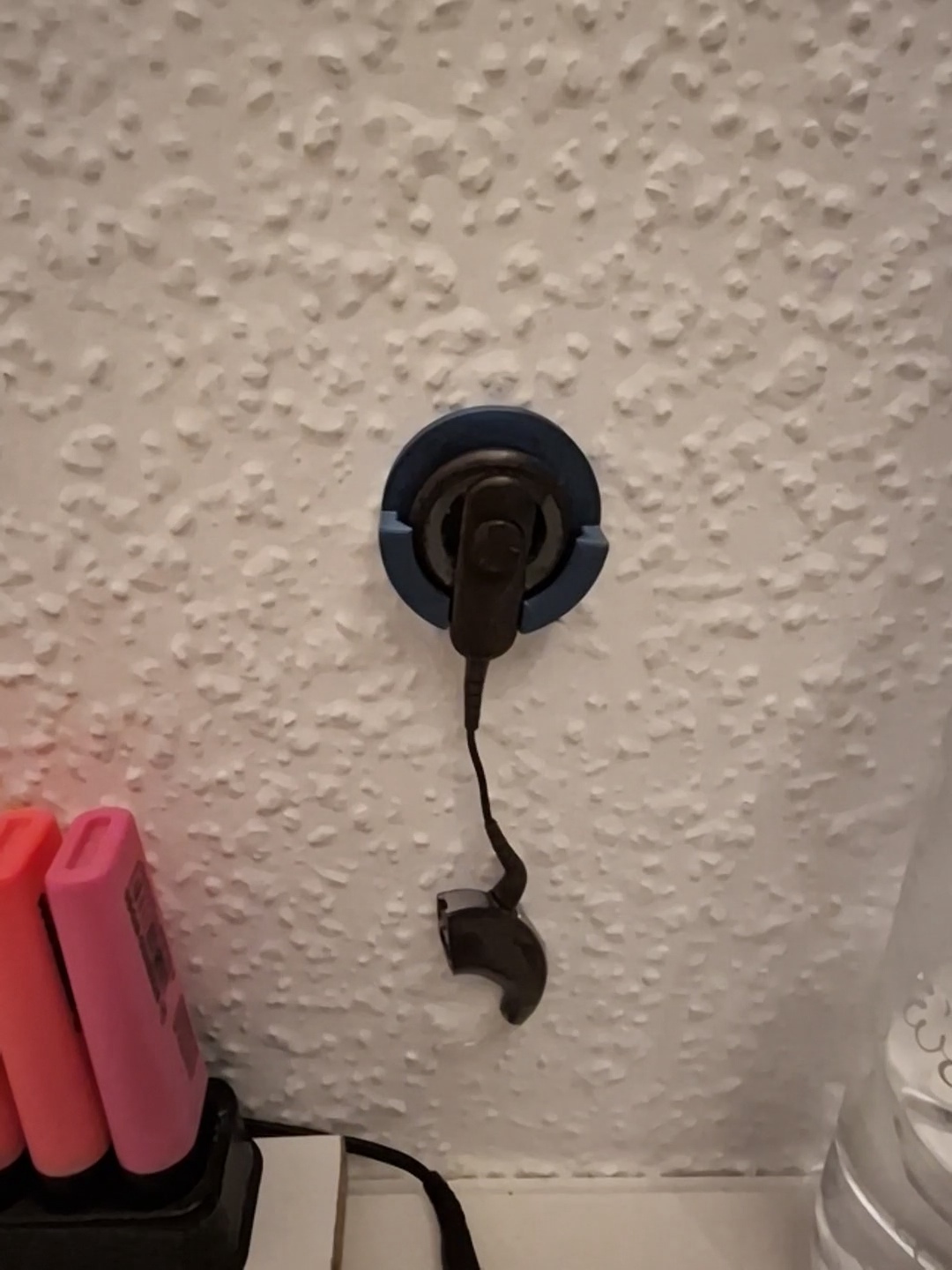 Cochlear-Implant wall holder by Jul99 | Download free STL model ...