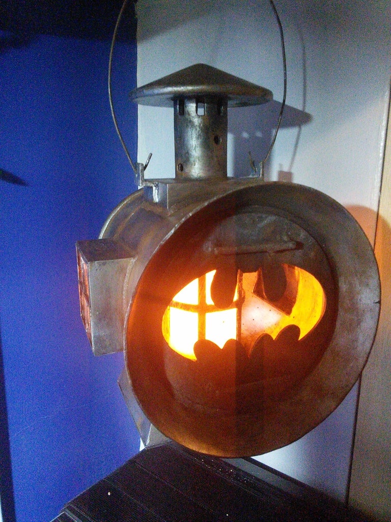 Steampunk Bat Signal Oil Lamp mod by fatdavemakes | Download free STL ...