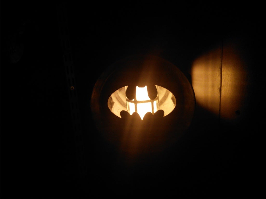 Steampunk Bat Signal Oil Lamp mod by fatdavemakes | Download free STL ...