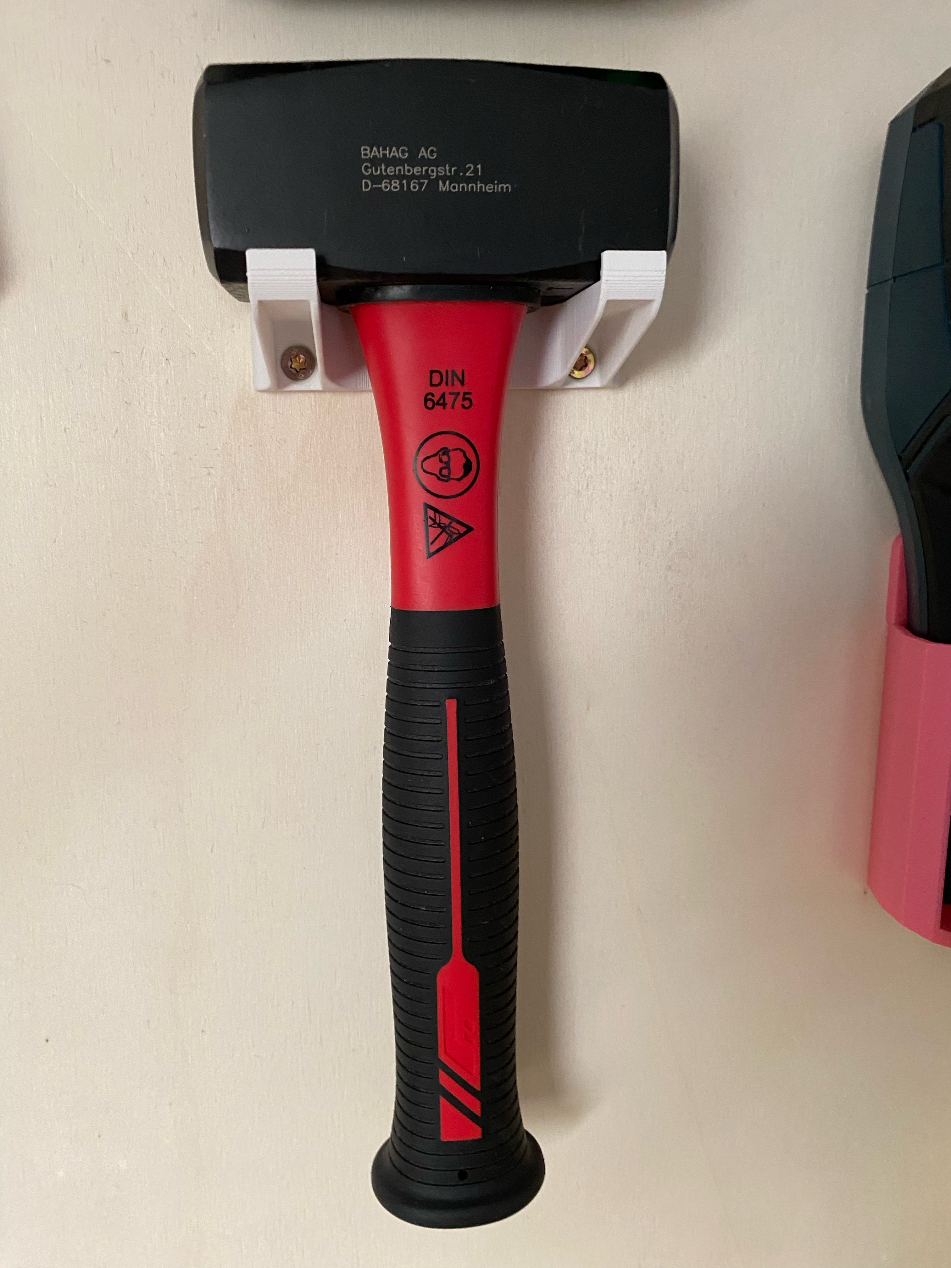 Hammer Wall Mount by Marc Fischer | Download free STL model ...