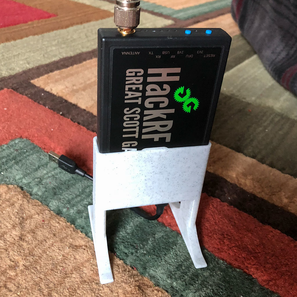 HackRF Desk Stand by dave818 | Download free STL model | Printables.com