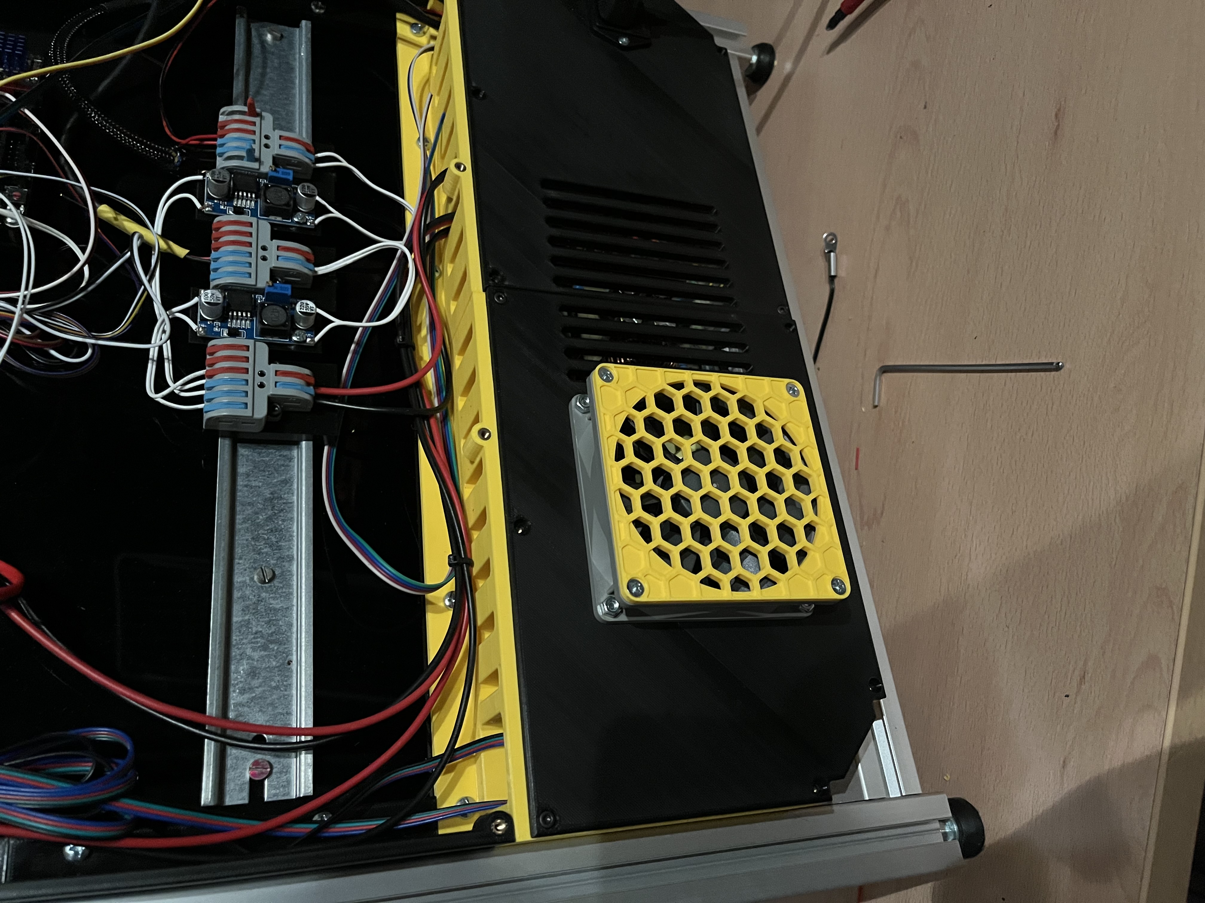 Hex Fan Grill for 92mm Fan by Fump | Download free STL model ...