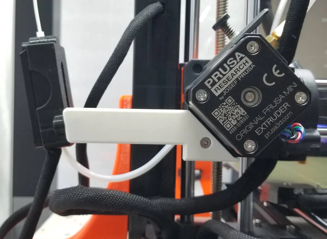 Prusa Mini Filament Sensor Arm for BondTech extruder by Bdaboy ...