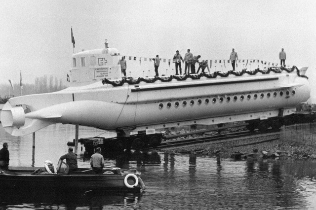 Auguste Piccard (PX-8) by theidd | Download free STL model | Printables.com