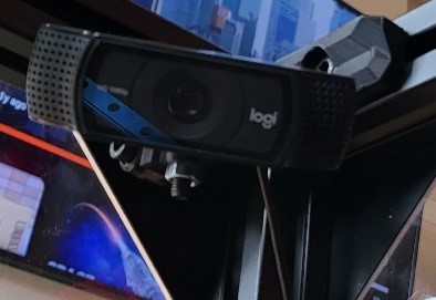 Logitech C270 / C920 articulated mount by Bacon2002 | Download free STL ...
